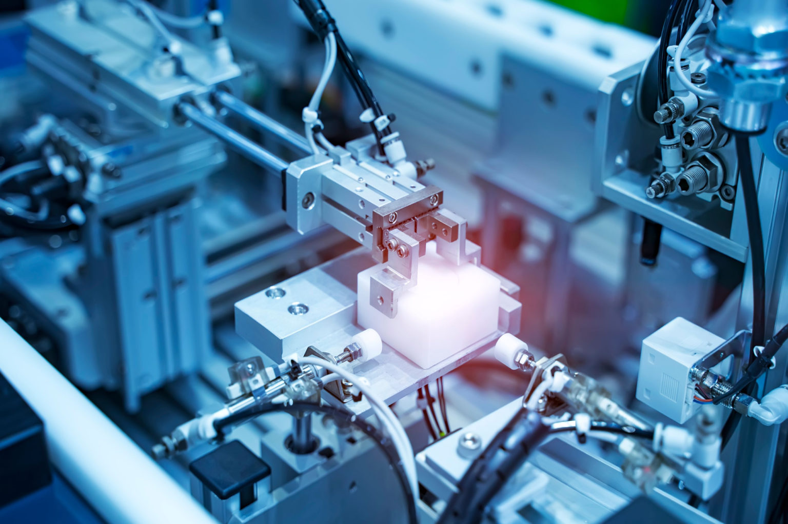 Medical Device Manufacturing | CNC Machining | Roberson Machine Company
